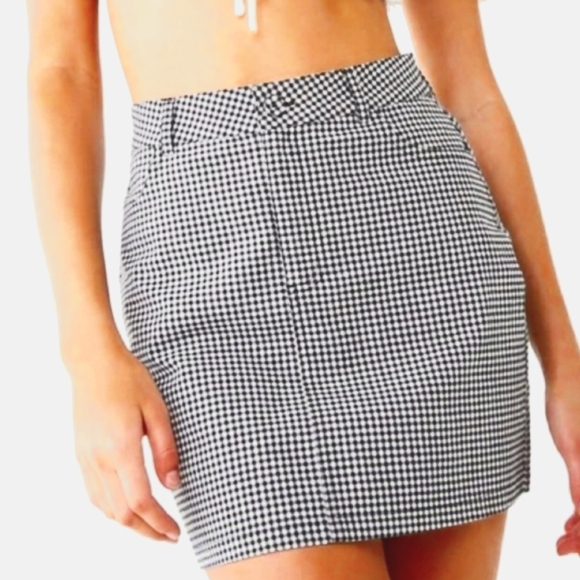 Forever 21 | Skirts | Forever 2 M Mini Shirt Black White Plan With ...